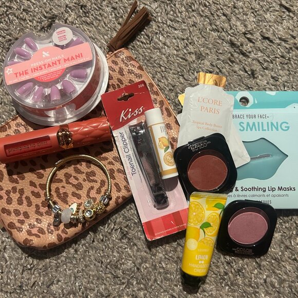 Makeup | Cosmetic Bundle With Cheetah Print Cosmetic Bag | Poshmark